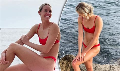 7 Hot Sexy Emma Mckeon Bikini Pics