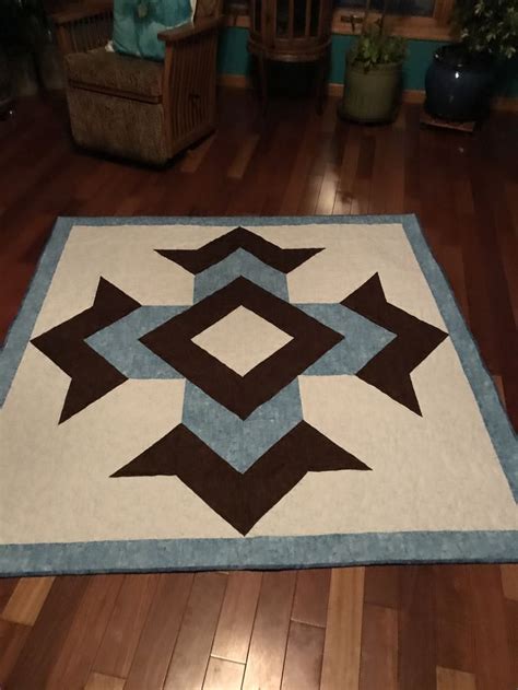 Pin By Cathy Logsdon On Cathys Quilts Contemporary Rug Quilts Rugs