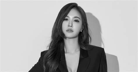 강예빈 과거의 노출 예쁘지 않아 보일 때도 있다 화보