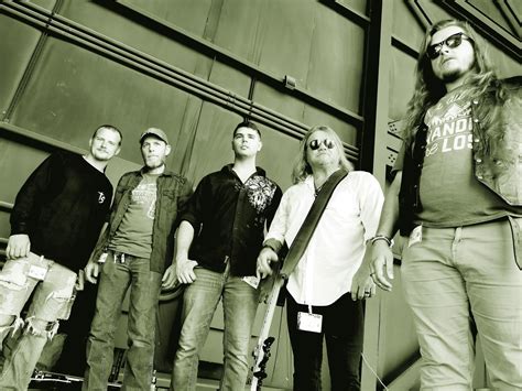 Julias Music Reviews Tattered Sons