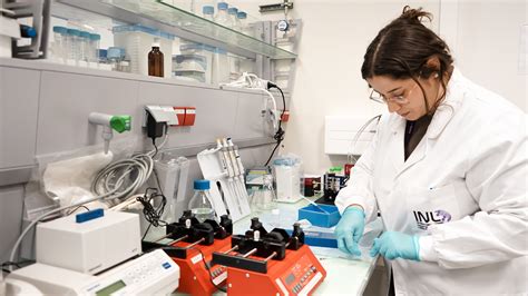 Bruna Alves Working On The Development Of Innovative Sers Based