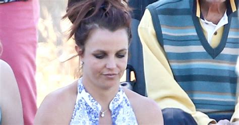 브리트니 스피어스 아들 축구 경기 관람중 속옷 노출 사고