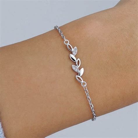 Dainty 925 Sterling Silver Leaf Bracelet Color Silver Size Silver