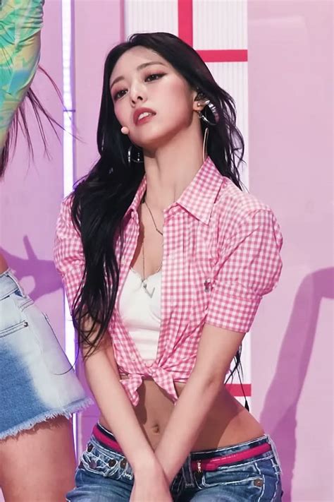Yuna Itzy Itzy Body Inspo Beautiful Girls