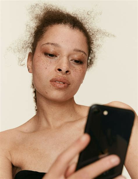 Jennifer Model Management