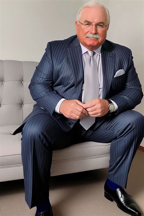 Mature Men Suits Mens Suits Mens Outfits Guys Well Dressed Men