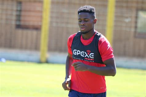 Doppio Impegno Con La Sierra Leone Per Kargbo Fc Crotone