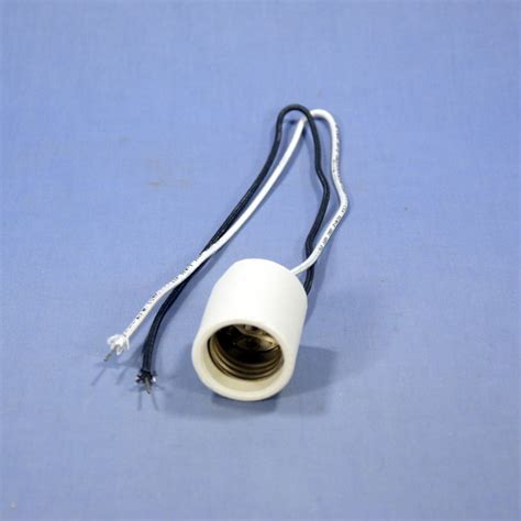 🏠 New Leviton Unglazed Porcelain Light Socket Lamp Holder Medium 660w