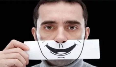 假设你所处岗位没了，你能干什么？假设你所在公司没了，你能干什么？假设你所在行业没了，你还能干什么？