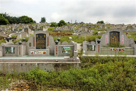 Chinese Grave Ornate Tombstone Cemetery Graveyard Ipoh Malaysia Stock