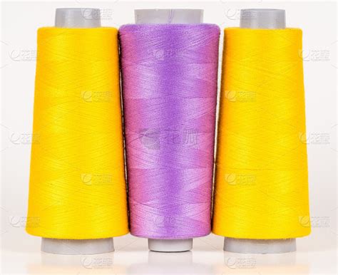 不同颜色的线圈