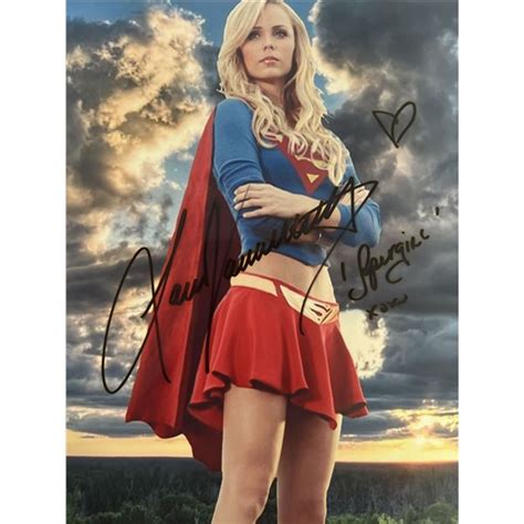 Smallville Laura Vandervoort Signed Photo