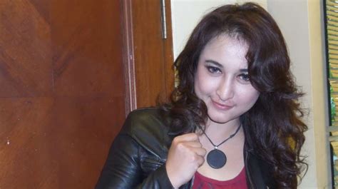 Penyanyi Rinada Eks Istri Andika The Titans Ditangkap Karena Sabu