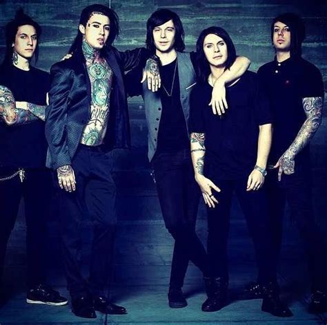 Best Images About Falling In Reverse On Pinterest Robins My Mom And Music Videos