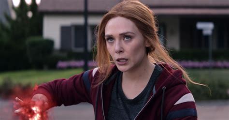 Elizabeth Olsen Doesn T Really Like Marvel Films I M Very Honest On It