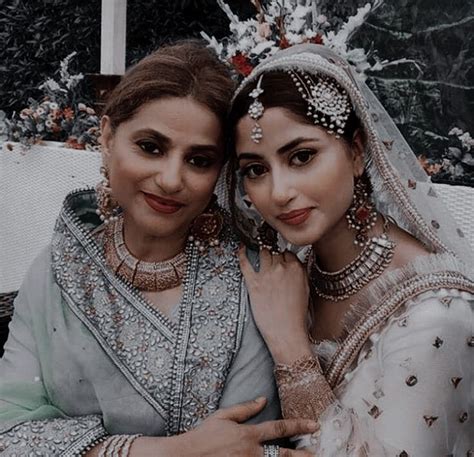 Pin By Ameerah On Pakistani Aesthetic Beauty Fashion Aesthetic