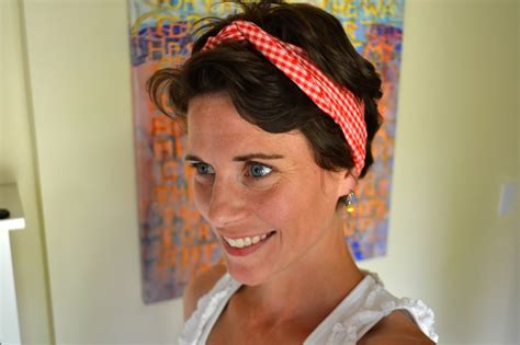 Vintage Inspired Head Scarf Tutorial