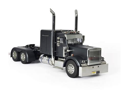 Tamiya 114 Grand Hauler Matt Black Edition