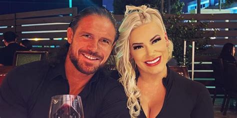 10 Aew Female Wrestlers Who Are They Dating
