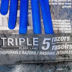 View Assured Triple Bladed Mens Disposable