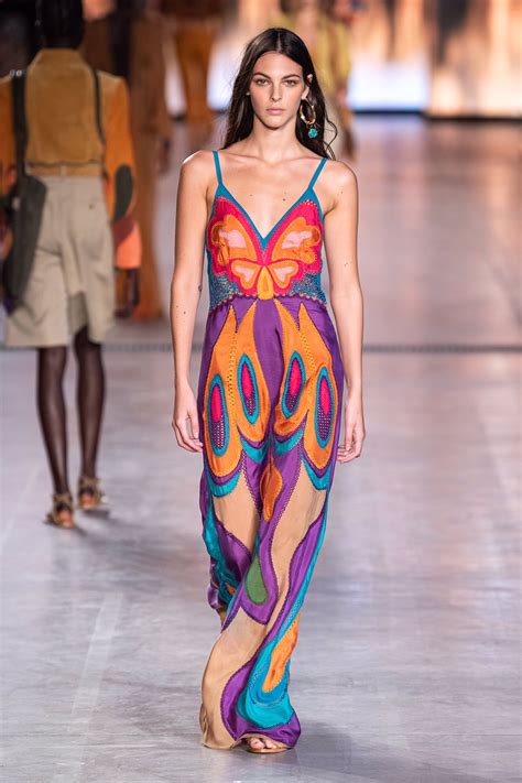 더쿠 스압주의 탑 모델 비토리아 세레티