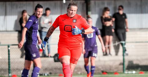 Trainer Dave Mattheus Rsca Women Voor De Topper Tegen Ohl In Lotto