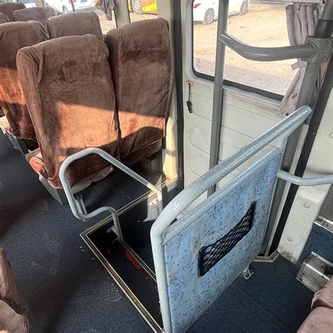 Yu Tong Luxury Used Bus 67 Seater Bus Lhd Rhd Supporting Customization