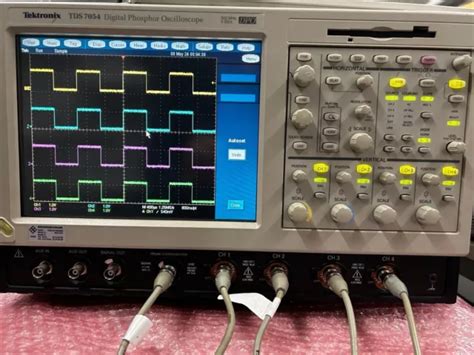 Tektronix Tds7054 Oscilloscope Numérique 500 Mhz 5 Gs S Eur 1 395 90 Picclick Fr