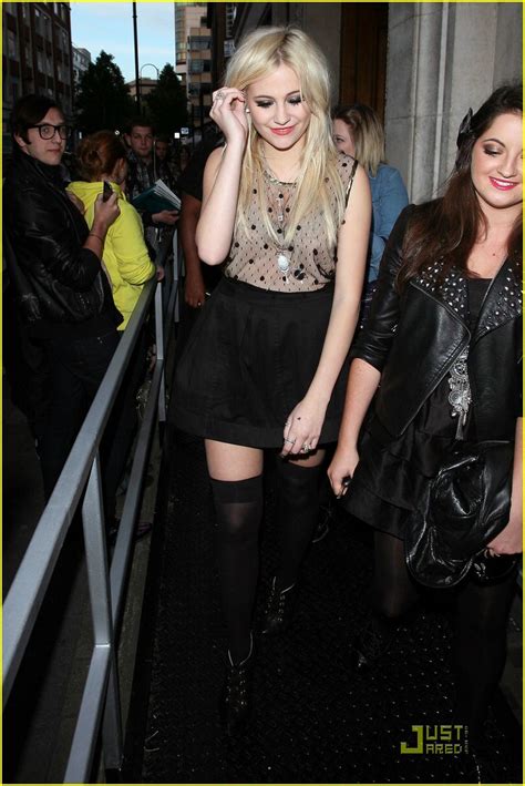Full Sized Photo Of Pixie Lott Flowerpot Flirty 08 Pixie Lott Is Flowerpot Flirty Just Jared Jr