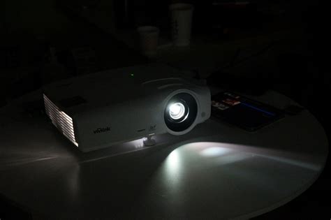 프로젝터매니아 풀hd 가정용 빔프로젝터 비비텍 Bh577👍👍 만족스러운 밝기과 고화질로 어느 Facebook