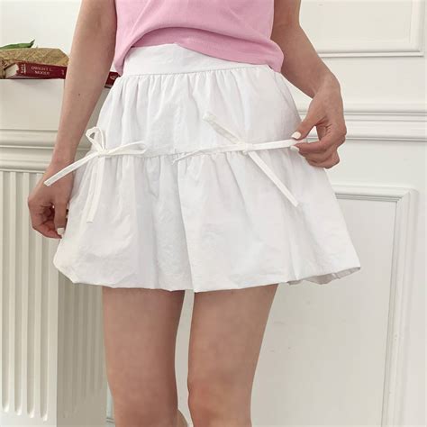 때깔닷컴 청순 화이트 벌룬 리본 나일론 주름 미니 스커트