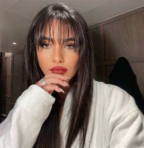 50 Low Maintenance Wispy Bangs Looks To Try Right Now