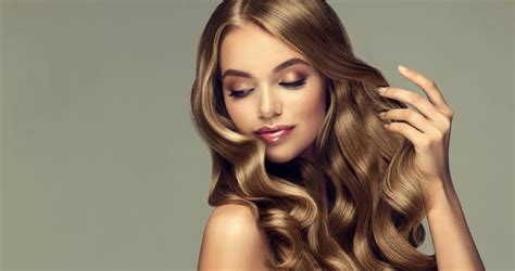 رنگ موی مناسب پوست گندمی و سبزه دانشنامه سیب