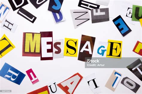 쓰기 텍스트 복사 공간 흰색 배경에 비즈니스 사례에 대 한 다른 잡지 신문 편지의 메시지의 개념을 보여주는 단어 0명에 대한 스톡 사진 및 기타 이미지 Istock