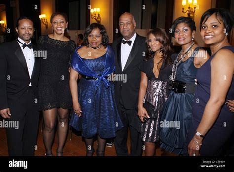 Kyle Donavan Lisa Walker Sybil Chester Noel Hankin Marvet Britto