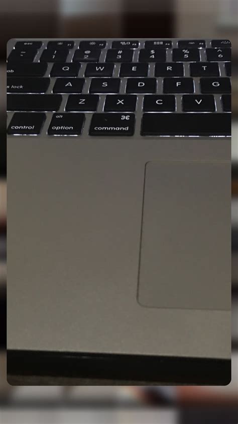 Ios What Is The Blur Effect 3d Touch Peek Uses Simulating It Gives