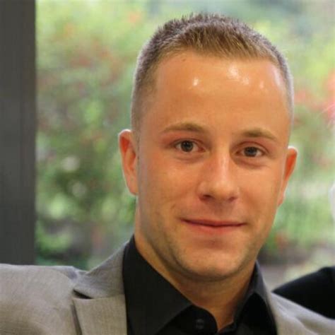 Dennis Waldecker Ausbildung Und Berufserfahrung Xing