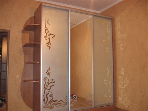 Механізм шафи купе