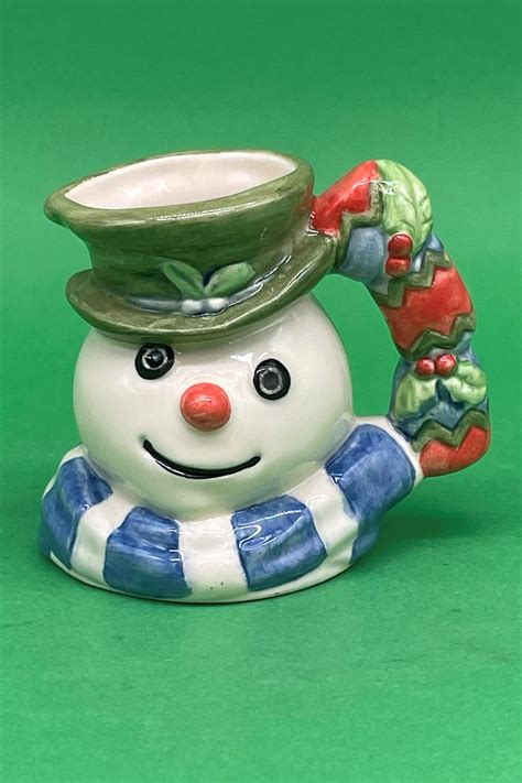 Christmas Cracker Snowman Character Jug Royal Doulton 1999