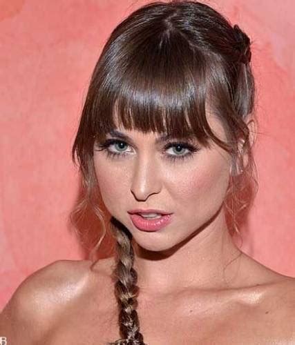 پورن استار معروف از سختی کارش در فیلم با مردان میگوید