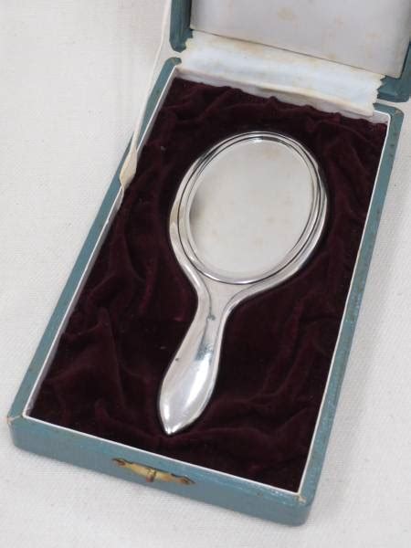 【中古】スターリング950 シルバー 銀 彫刻 手鏡の落札情報詳細 ヤフオク落札価格検索 オークフリー