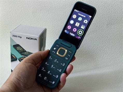 Test Nokia 2660 Flip - klapka powraca po 16 lat, nie tracąc stylu i ...