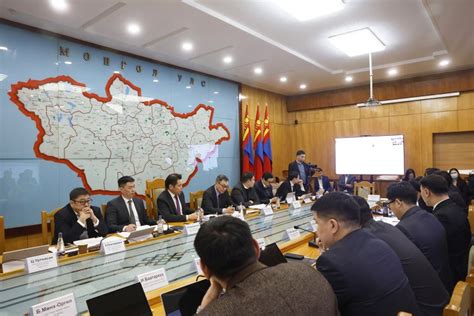 Гашуунсухайт боомтын чингэлэг тээврийн терминалыг өргөтгөнө Mining Insight