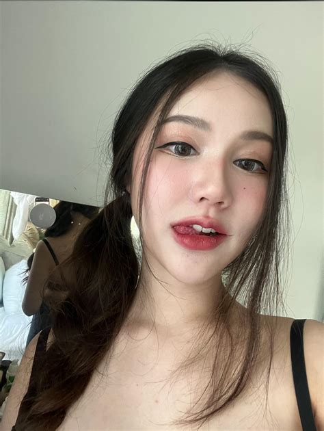 Gamtoh Ch จะแต่งตัวแต่ละวัน ทำไมมันหาเสื้ออยากนัก 😫