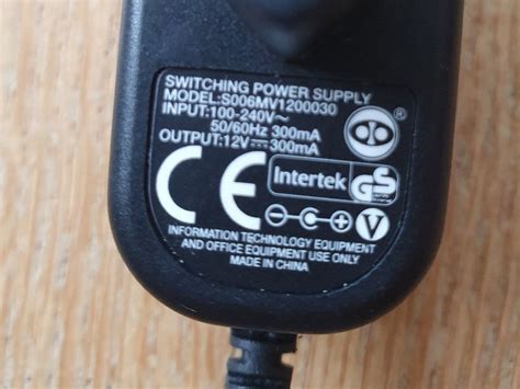 Intertek Netzteil Adapter Switching Power Supply 12v 0 3a Kaufen Auf Ricardo