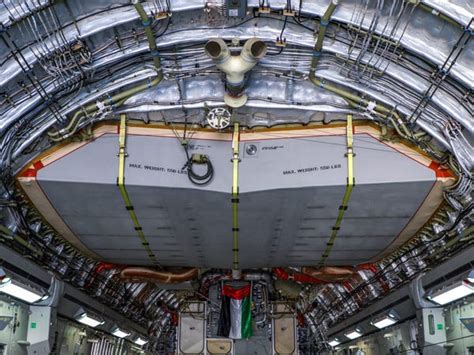 See Inside The 340 Million Boeing C 17 Globemaster Iii Military Jet