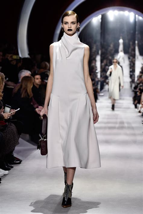 Dior Fall 2016 Runway Ps Fashion
