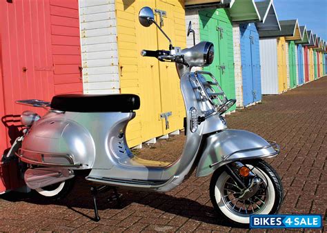 Photo 2 Bumblebee Classic Scooter Picture Gallery Bikes4sale