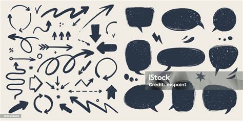추상 화살표 및 음성 거품 설정 다양한 낙서 화살표와 그런지 질감으로 풍선을 이야기합니다 손으로 그린 추상빈티지 인포그래픽 벡터 컬렉션 말하기에 대한 스톡 벡터 아트 및