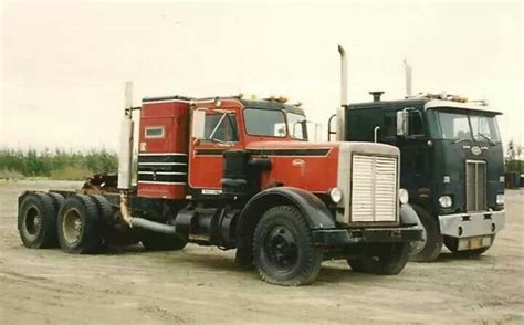 An Old Pete 359 Big Rig Trucks Big Trucks Vintage Trucks